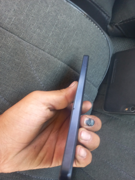 Realme c33 64/4 idealni