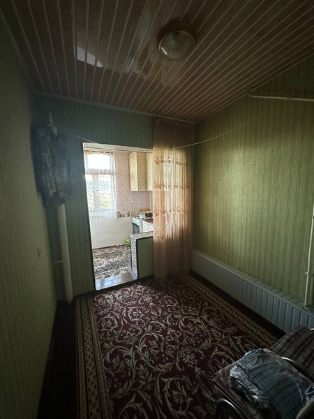 Срочно Продаётся 2 комнатная квартира балкон 2х6 массив Феруза