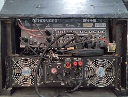 Muzikalniy apparatlar komplekt