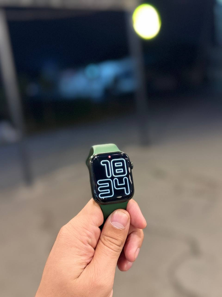 Apple watch 7 iphone