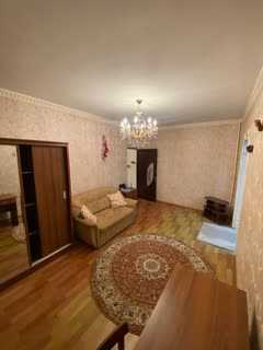 Юнусабад-13 под офис 1 в 2 первый этаж, первая линия 40,5 м²