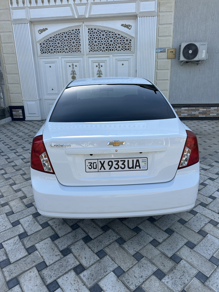 Chevrolet gentra 3 pozitsiya