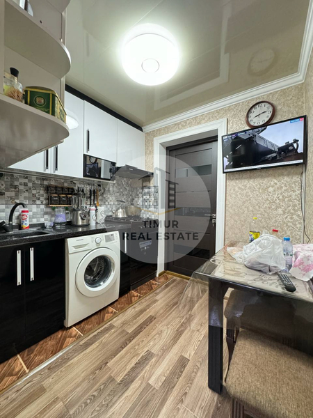 Продается квартира в центре Максима Горького 1в2/5/5
