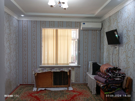 Продаётся дом 3 сот 5 ком рынок Малика ул Усташирин Ифтихор