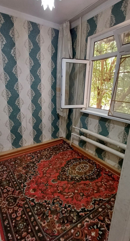 Феруза Продается квартира 1/1/4 балкон 1.5х3 можно под ипотеку