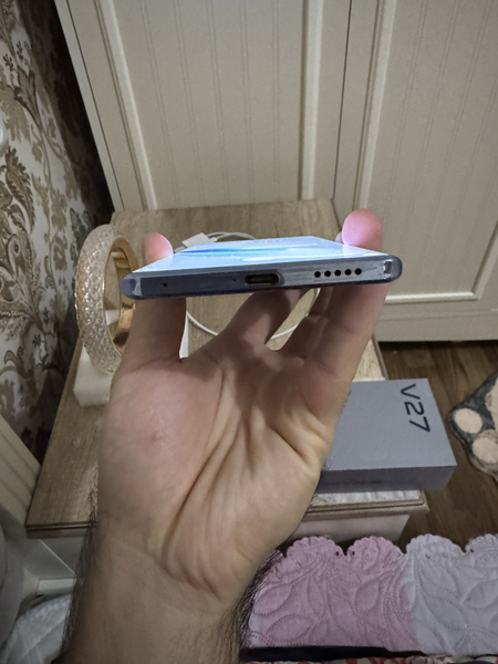 Vivo v27 12/256gb ideal