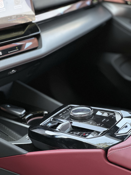 BMW i5 eDrive 35L