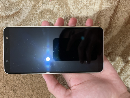Samsung  J8. 32г