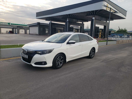 Honda crider sotiladi