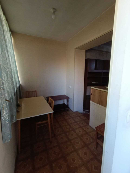 ул.Новомосковская кафе Breadly 2-комн 4/4 54 м² кирпич высокие потолки