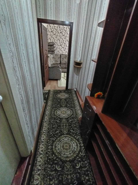 КВАРТИРА СОТИЛАДИ. 2 ХОНАЛИ. 55 метр кв. Мебель, техникалари билан