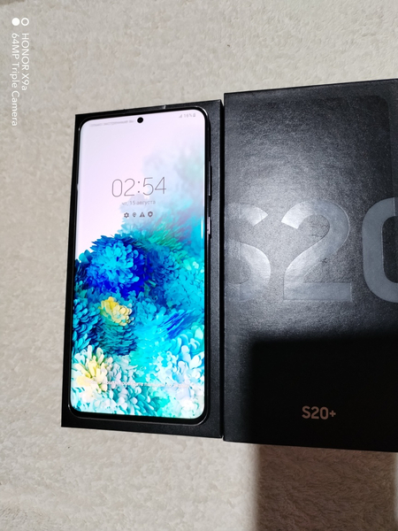 Samsung galaxy S 20 Plus  8/128 GB Duos Vietnam