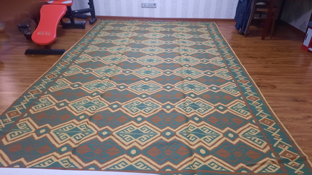 Продаётся палас новый шесть натуральная.