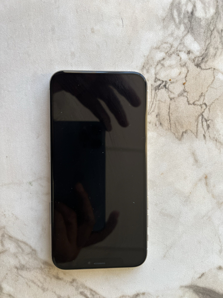 iPhone xs 64 yomkst 74 hama joyi radnoy