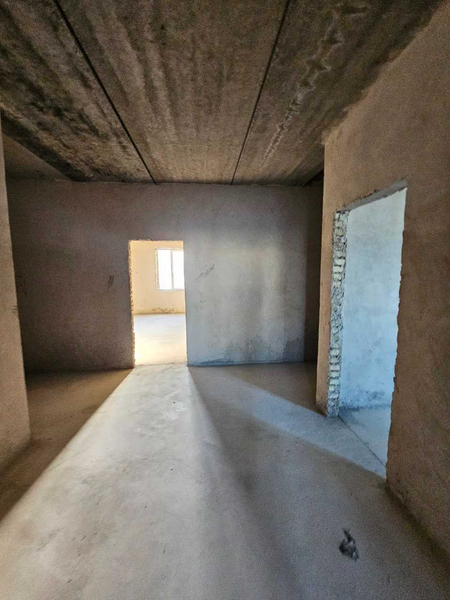 3 xonali 105m² 7-qavat uy sotiladi