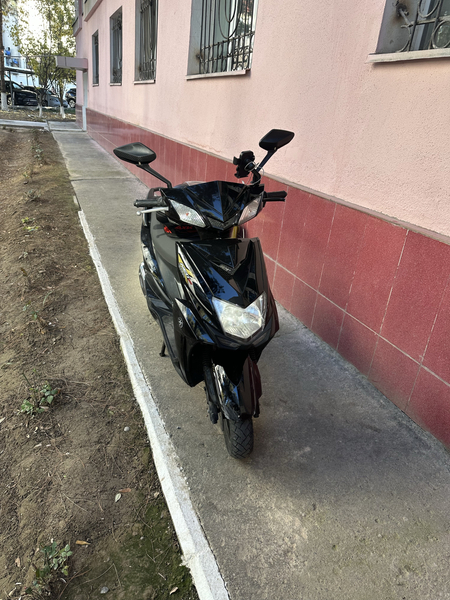 Skuter 125 kubli