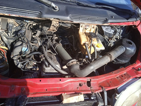 Ford furgon sotiladi