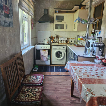 Буюк Ипак Йюли метро , 1/4/4 , 43м2 , балкон 2*6 , 57 500 у.е