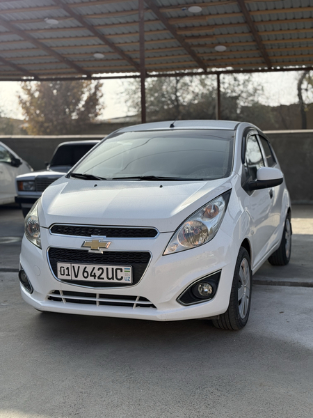 Arenda s vikup Spark Avtomat