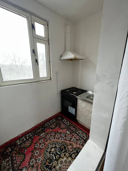 arenda chilonzor 21kv  1*2 xona autlet oldida  remonti zor