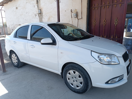 Автомашина Nexia R3