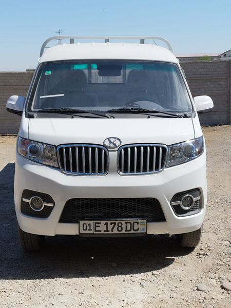 Moshina yangi SHINERAY T30 Sechka bolon qoyilgan.