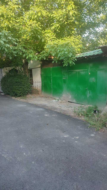 Продаётся собственный нежилой земельный участок по улице Паркент