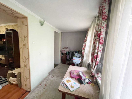 Массив Феруза 2/4/5  51 кв м,Кирпич ,ремонт мебель.65 000$ старт .