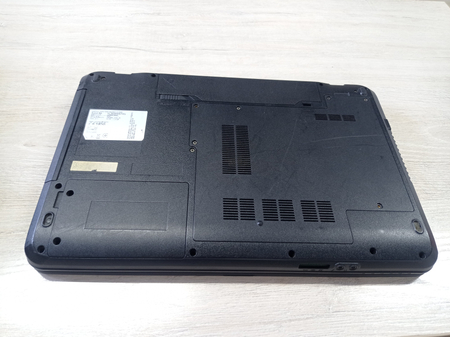 Ноутбук для работы и учёбы Fujitsu LifebookAH502
