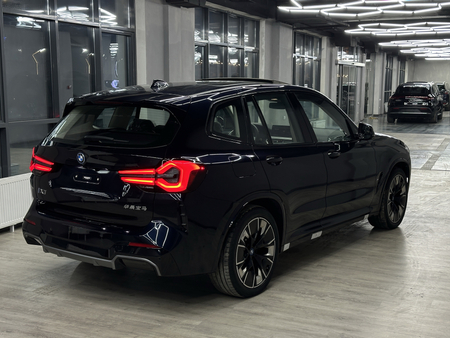 Bmw IX3 Prime full