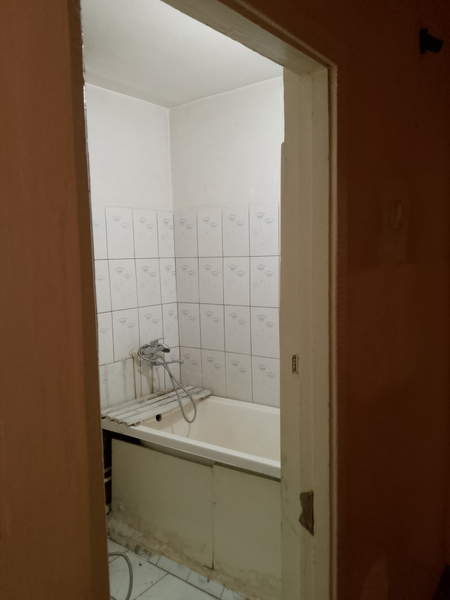 Продаётся Квартира 2х ком 1 этаж в Янгиюле на Нихи