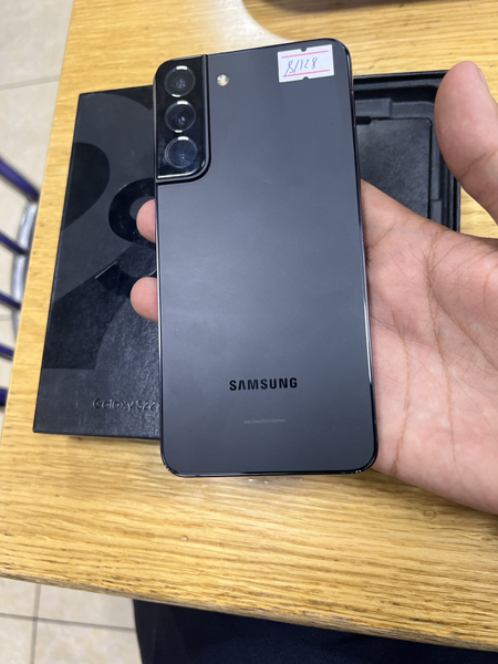 Samsung s22 plus 8/128 iidial