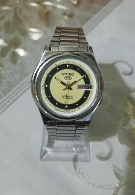 Продам часы SEIKO-5