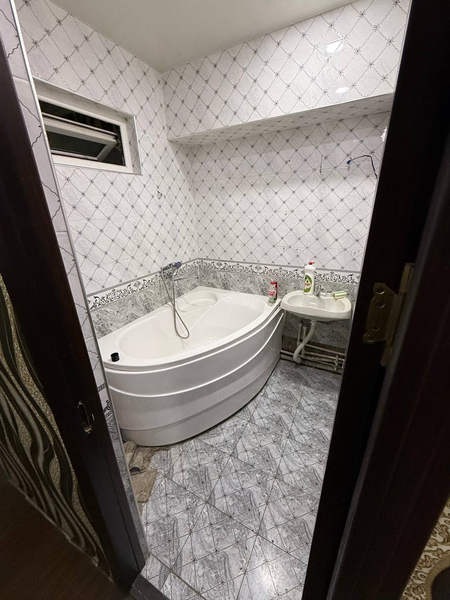 Продается 3 комнатная квартира Ц-5