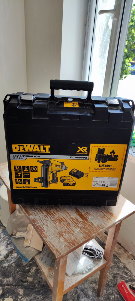 Гвоздизабивной пистолет dewalt 890