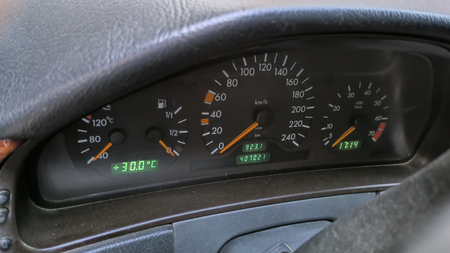 Mercedes Benz e200