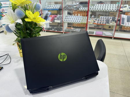 Hp pavilion gaming tinigidan ssd + hdd 1256 gb GTX 1650 4 gb videokart