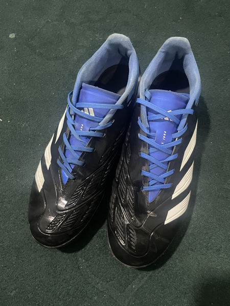 Futbol butsi adidas predator 41razmer sifat a’lo
