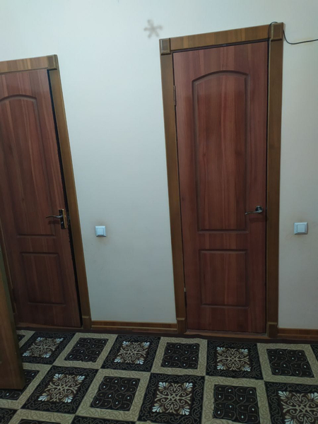 Uy sotiladi yangı domdan
