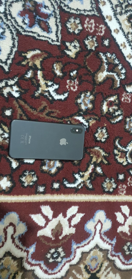 Iphone xs  sotilad