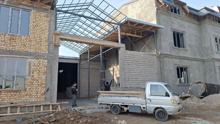 Lesa arendaga bor