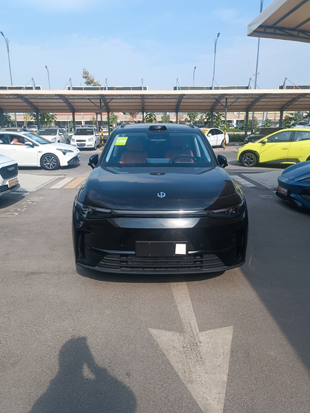 Leapmotor c16 hybrid full dop opsiya есть в наличии