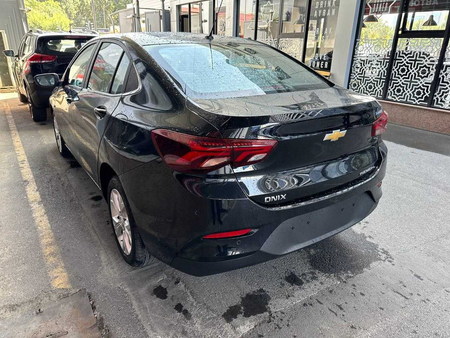 Chevrolet onix premier