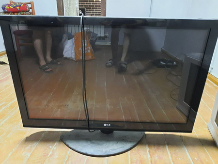 Телевизор LG orginal 43