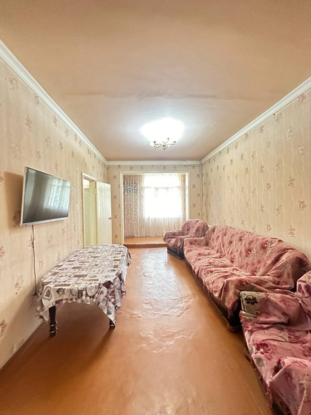 Продаётся Чиланзар 18 3/3/4 балкон 1.5х3