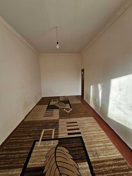 2 xonali 50m² 5-qavat uy sotiladi