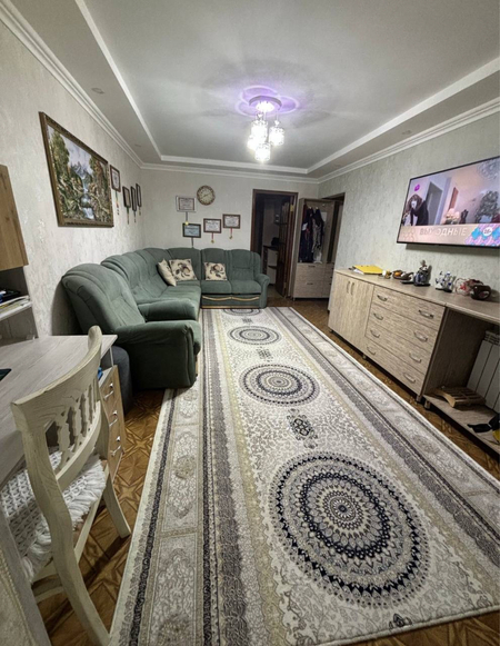 Квартира ^ 3 комнатная Продам