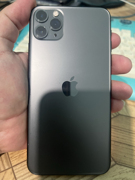 Iphone 11 pro max. Icloud