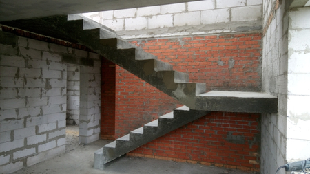 Betondan zinalar yasaymiz.
