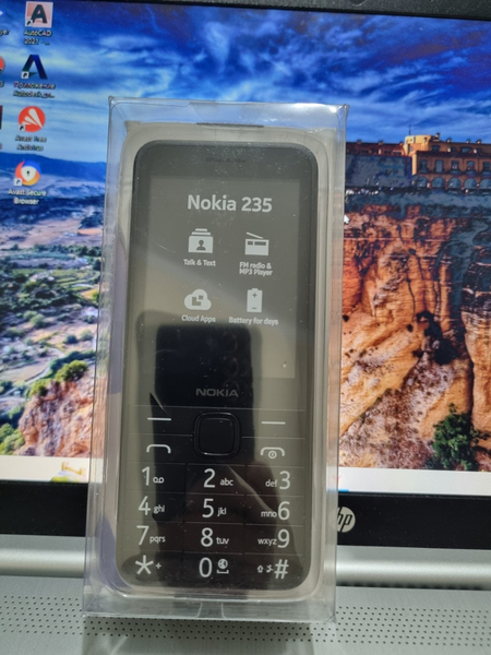 Nokia 235 новинка